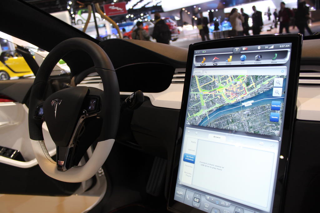 Tesla shows Model X Crossover Electric Car at Detroit Auto Show | EV ...